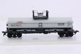 Athearn Bev - Bel HO Scale DuPont Budium Tank Car Built Kit 413 | #67727689