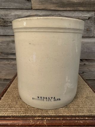 Medalta - Sold Auction Prices & Past Sales | Avaluer Price Guide